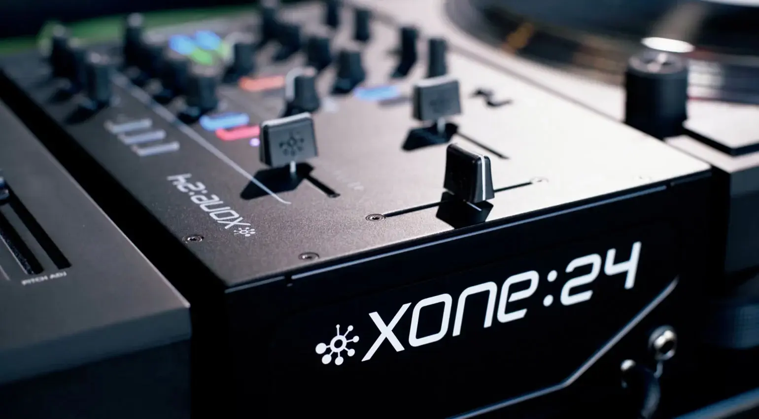 Review de los Mixers Allen & Heath Xone:24C & Xone:24